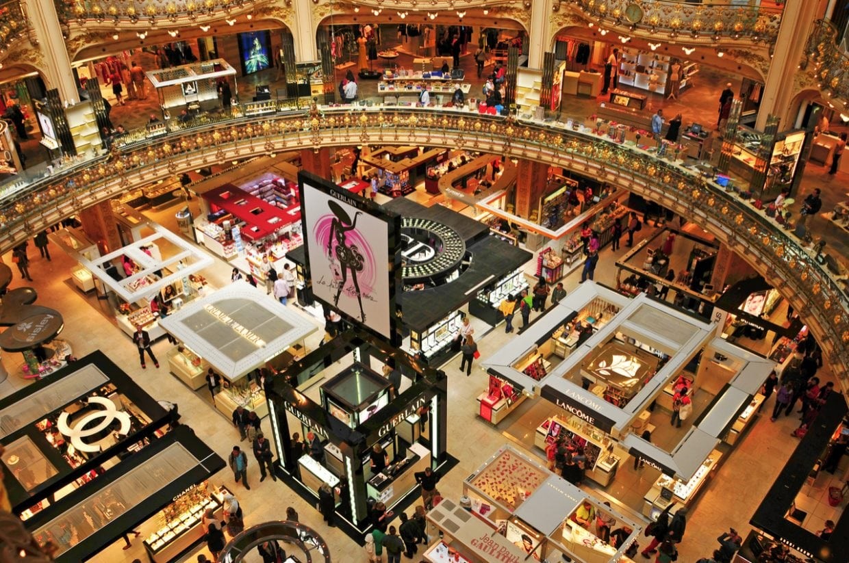 Department Store L G B Quy t Kinh Doanh Department Store Th nh C ng